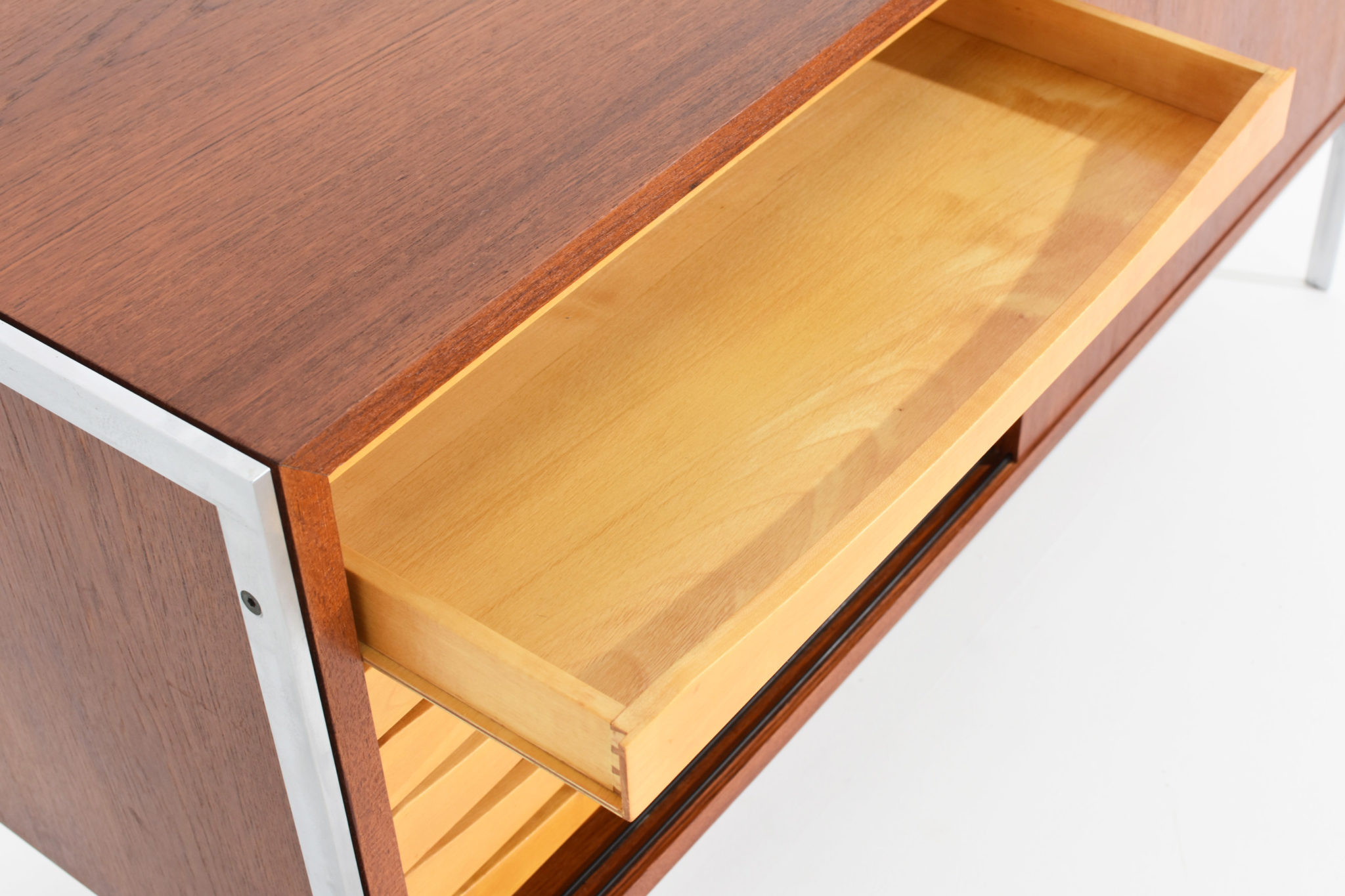 DSC_0660 | Chickadee & HOME