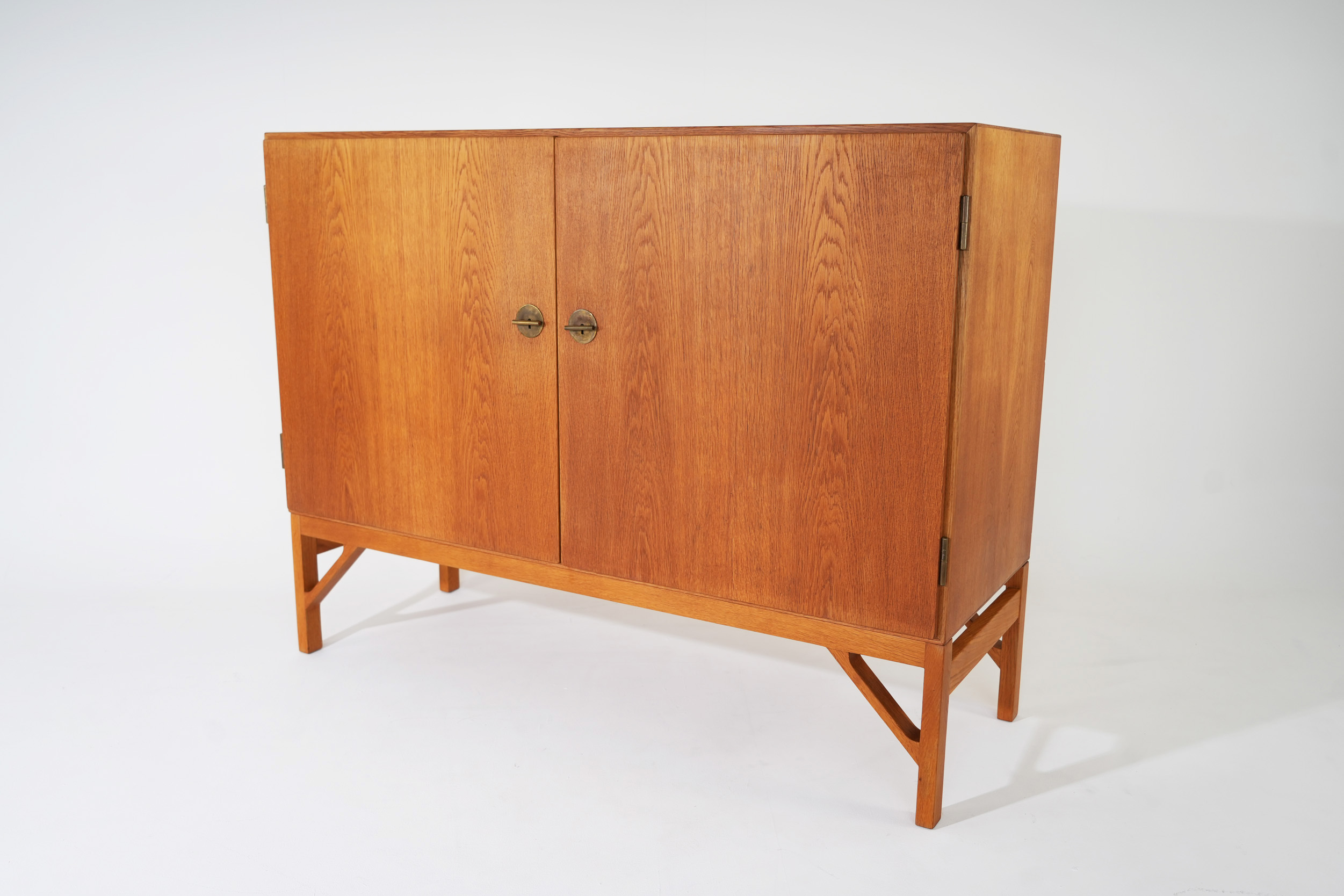 Borge Mogensen / Cabinet / Model 232 / Oak | Chickadee & HOME